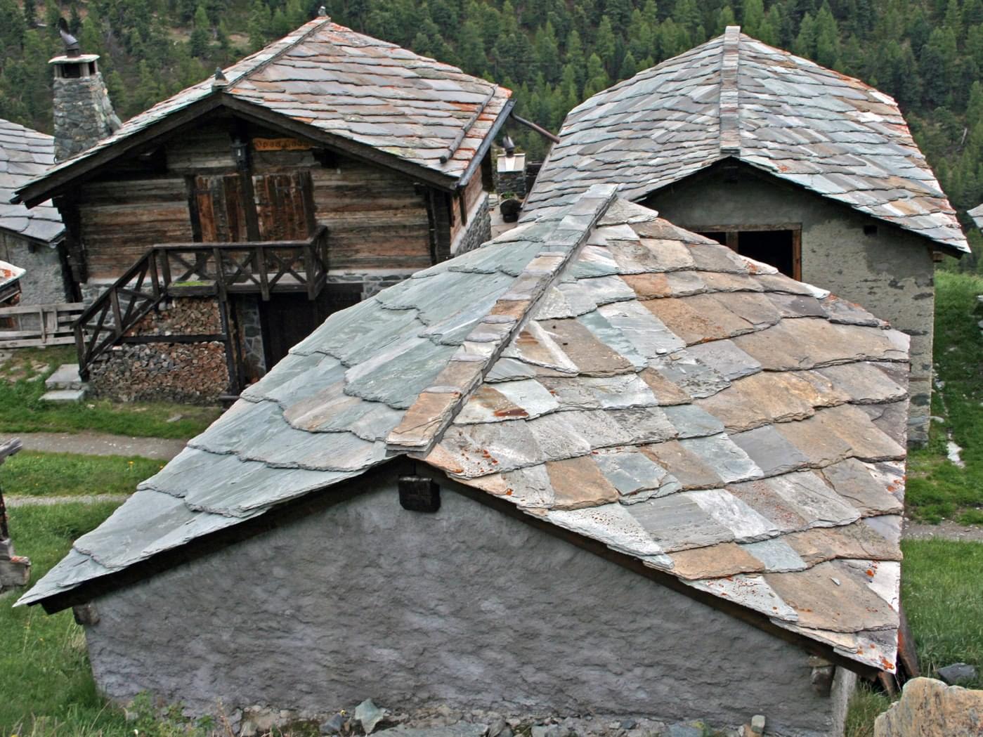 Clay vs. Slate Roof: Which Is Best For You? - Rescue My Roof