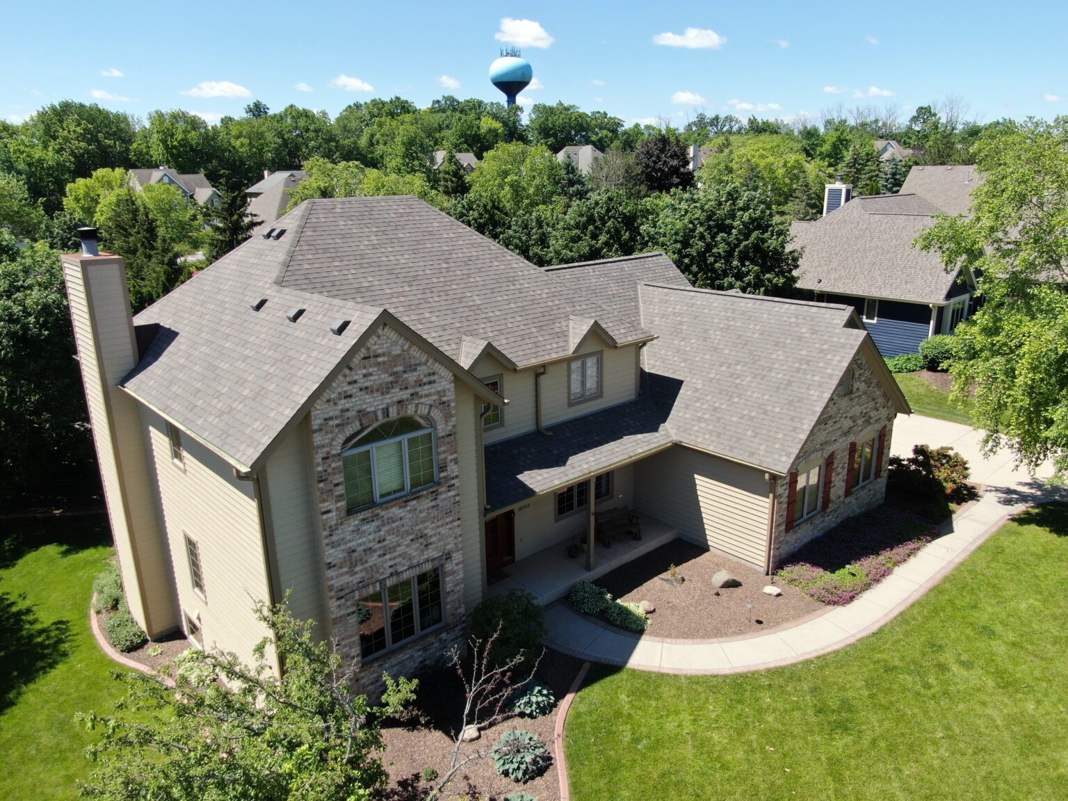 Top 7 Reasons to Work with an Atlas-Certified Roofing Contractor ...